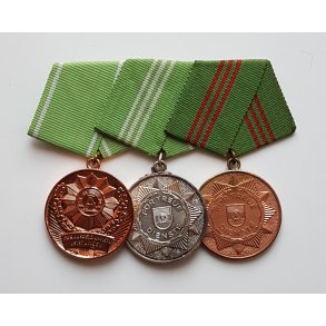 DDR Awards & Badges - GreatMilitaria.com