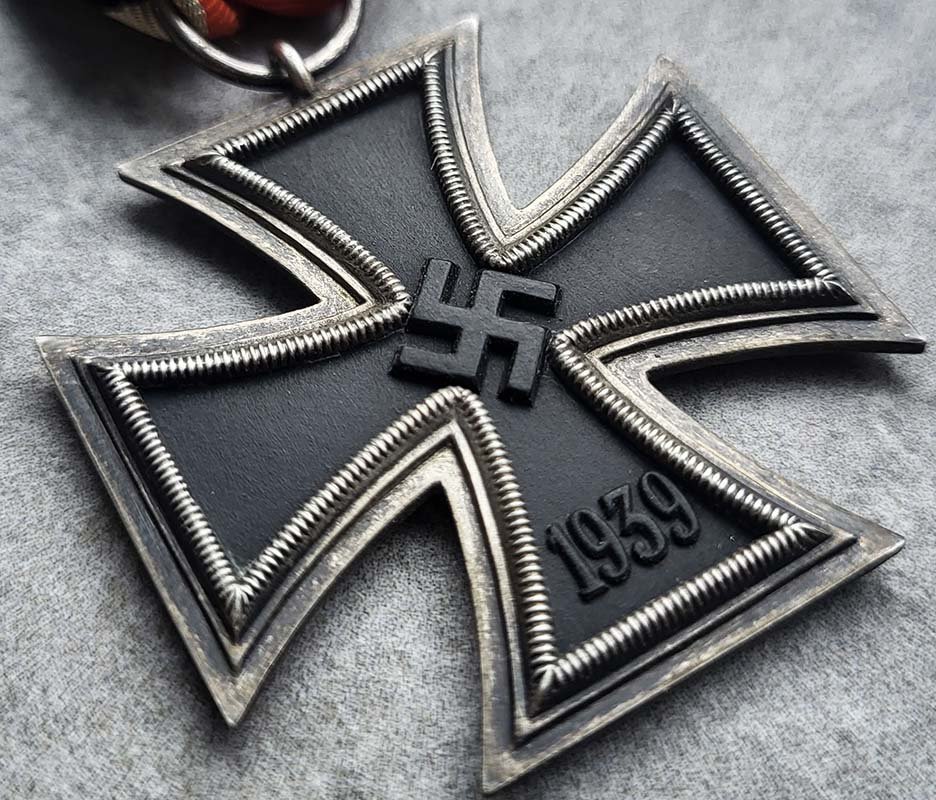 German WW2 Iron Cross second class 1939 '98' - German WW1-2 Iron Cross ...
