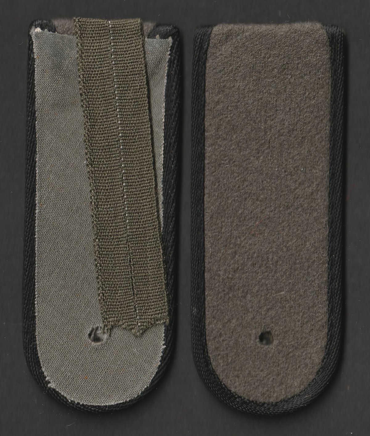 DDR, NVA Pioniere Shoulder boards - Soldat - DDR Uniforms & Headgear ...