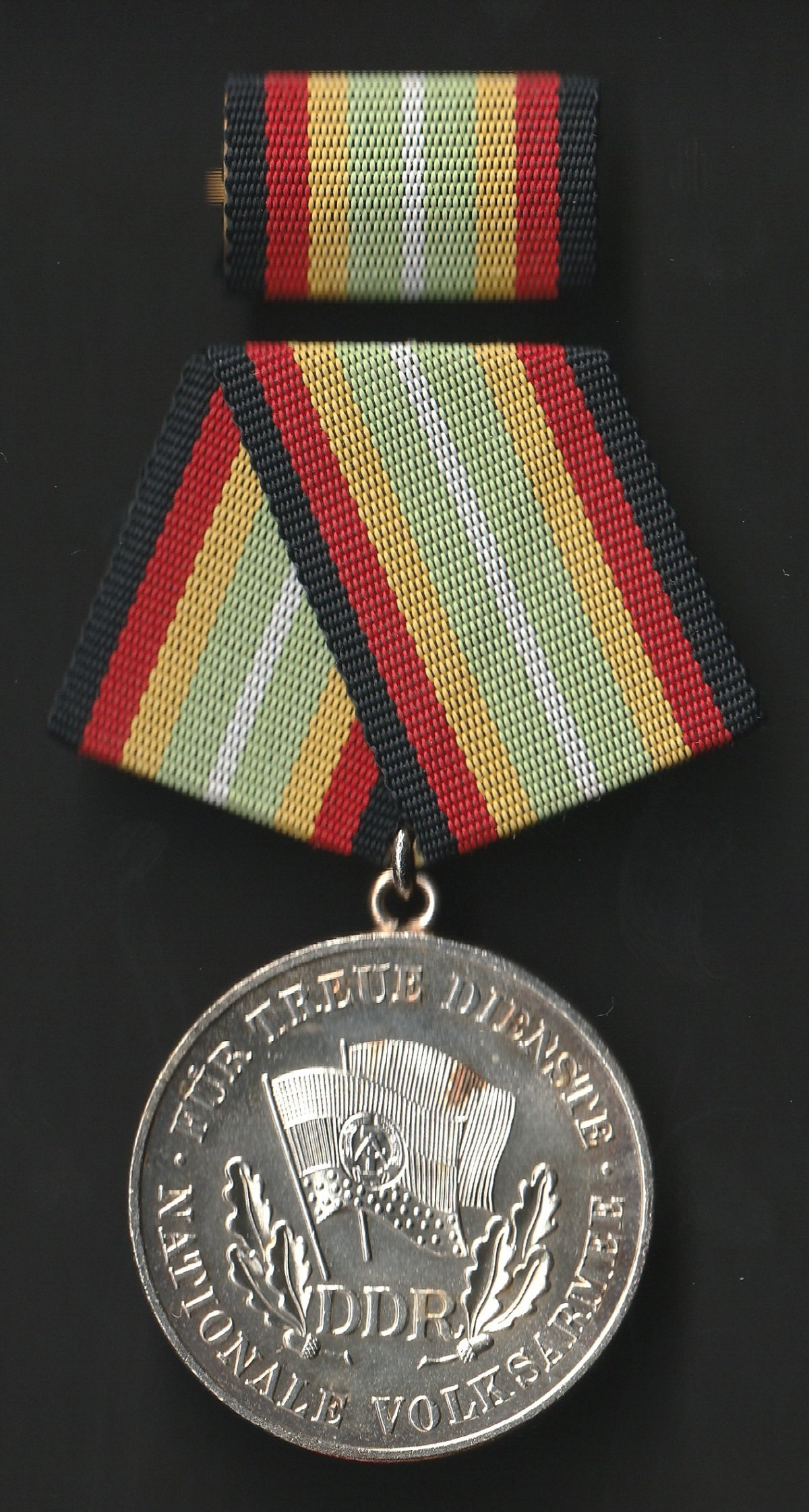 DDR, NVA/MfS Treue Dienst Medaille - Silver - DDR Awards & Badges ...
