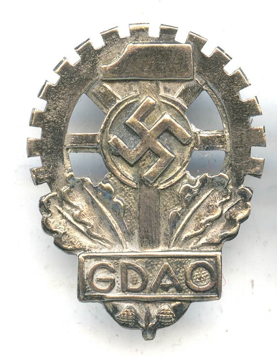 German WW2 GDAO Member's Badge - German WW1-2 Tinnies and small badges ...
