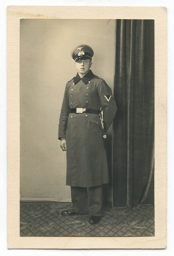 German WW2 army soldier studio photo - Studio / Portrait Photos ...